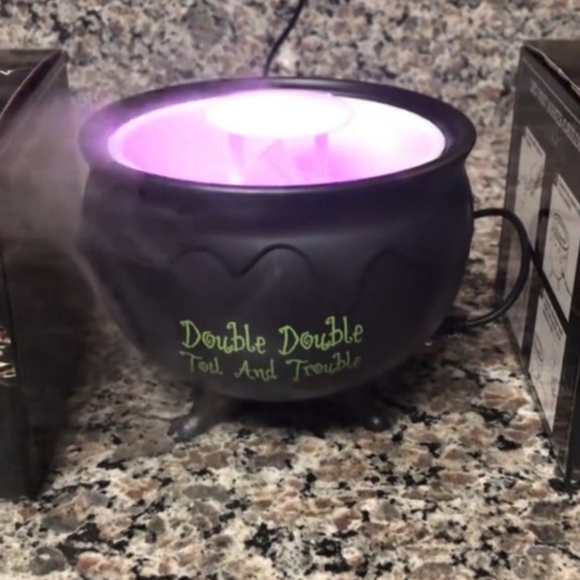 Holiday | Halloween Hocus Pocus Cauldron Led Lights Up Mists New ...